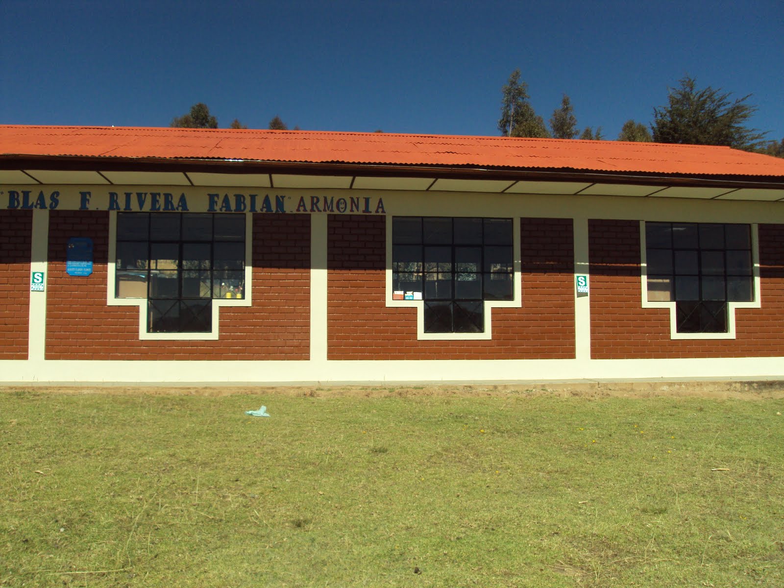 Instituciones Educativas multigrado: INSTITUCIONES EDUCATIVAS MULTIGRADO