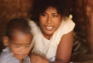 Daily Life In Ono-i-Lau, Fiji 50 Years Ago : Roof Of A Bure With Masi