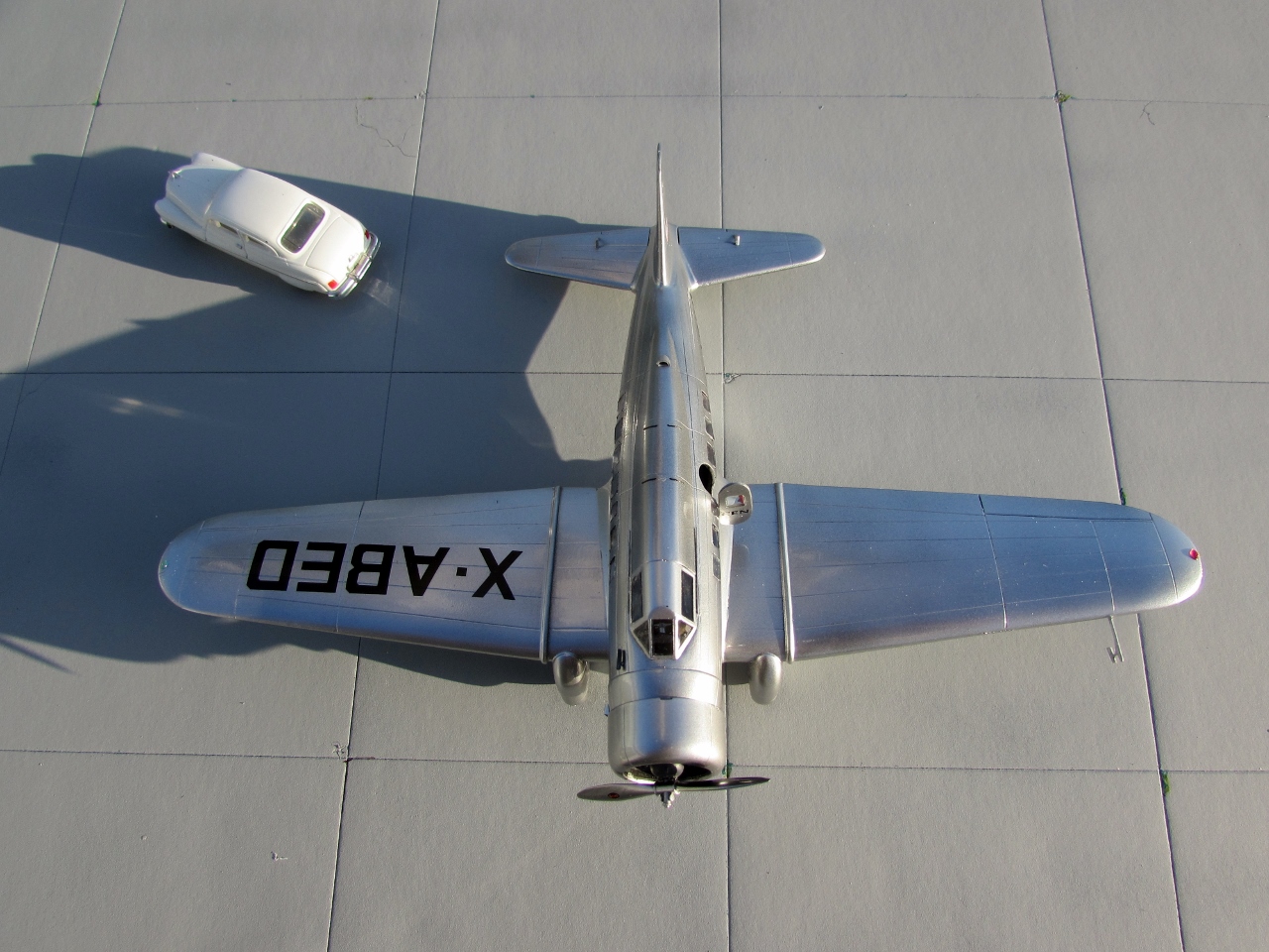 Wings of Intent: Northop Delta completed -Azur/Frrom 1/72nd civil ...