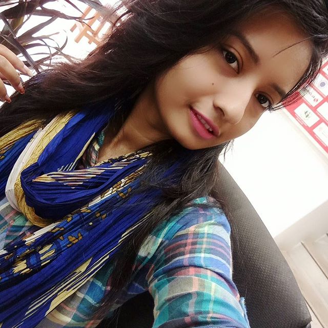 Cute Indian Girl Pics On Facebook Profile Picture Album Photo Gallery ...