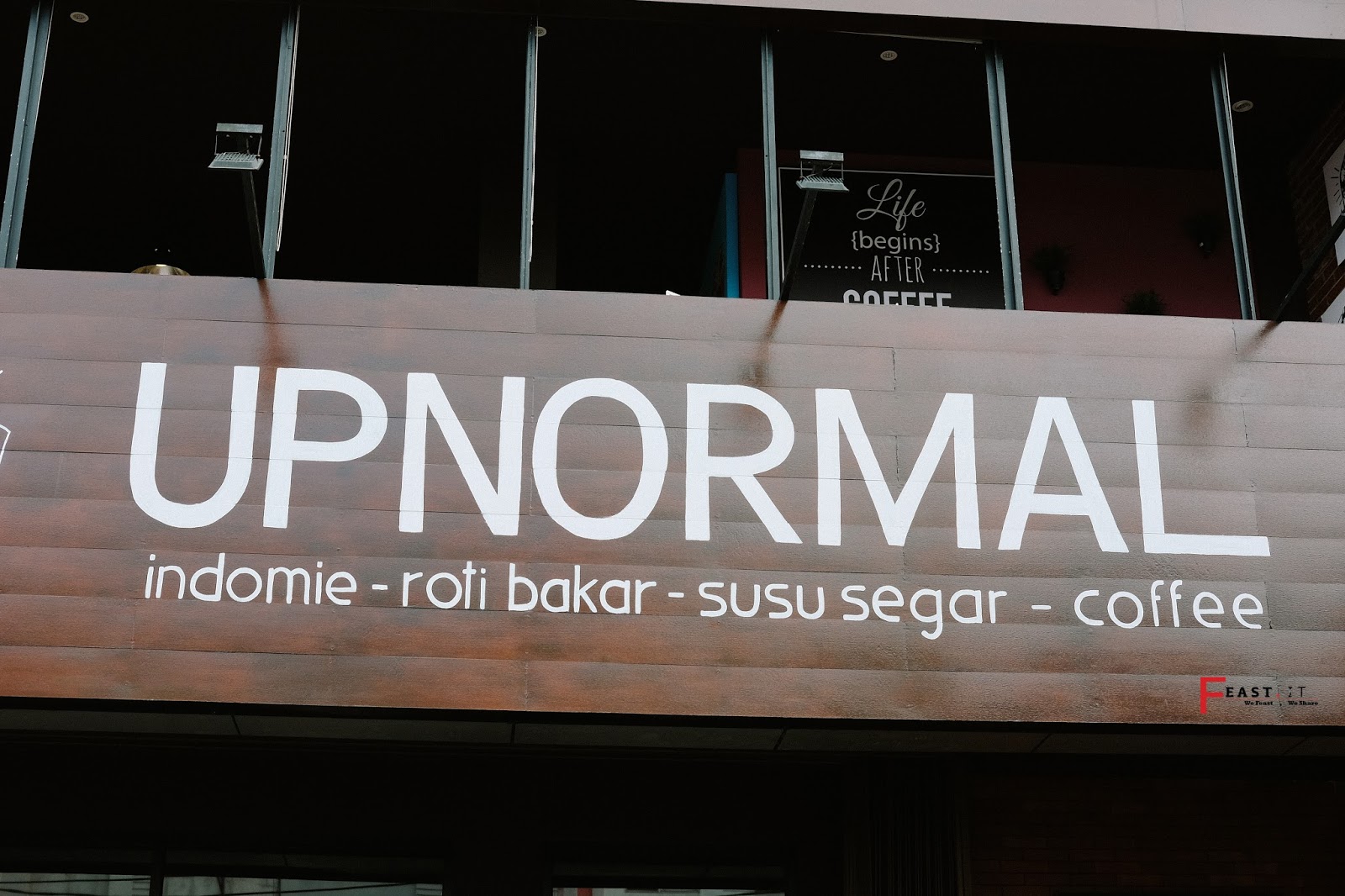 Feast.it - Indonesia Food and travel blogger : Warunk Upnormal Jakarta ...