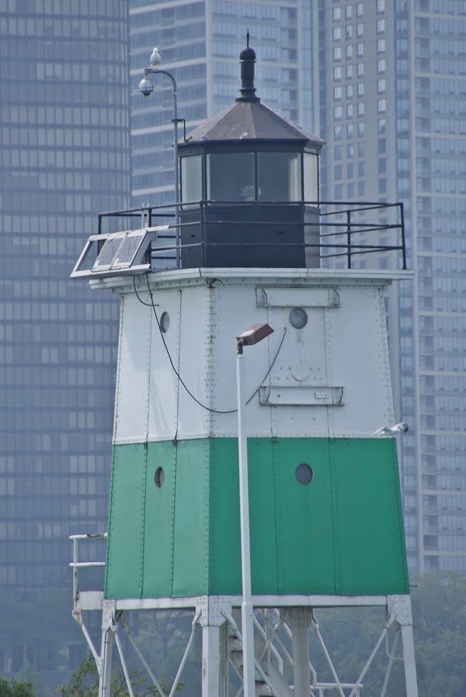 Neal's Lighthouse Blog: Chicago Harbour South East Guidewall Lighthouse ...