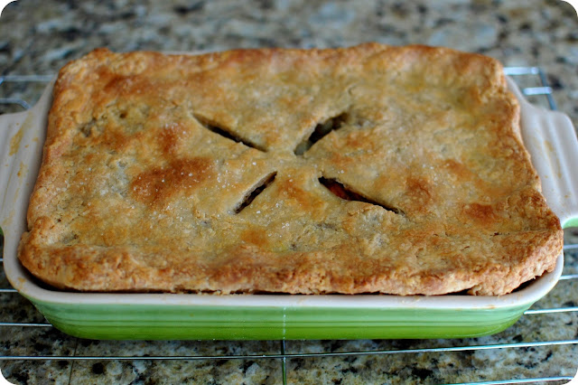 33 Shades of Green: Tasty Tuesdays...Beef, Cheddar and Potato Pie