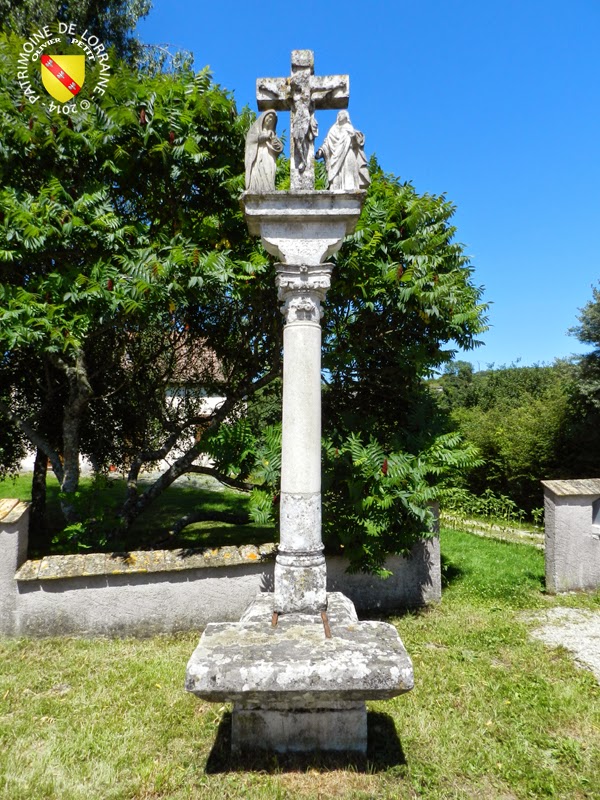PATRIMOINE DE LORRAINE: CIRCOURT-SUR-MOUZON (88) - Croix-calvaire (1622)