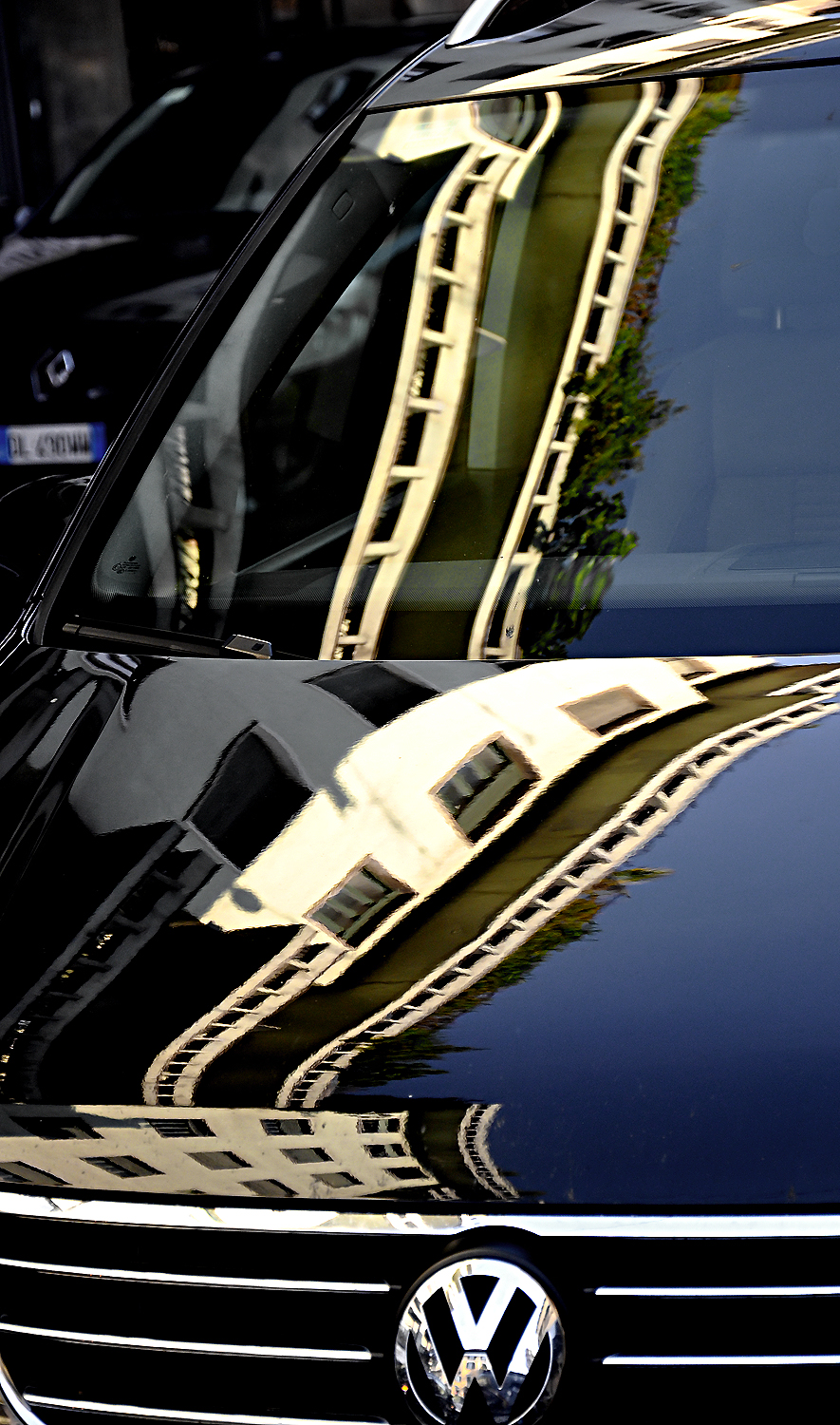 Torino In My eyes: Distorted Vision