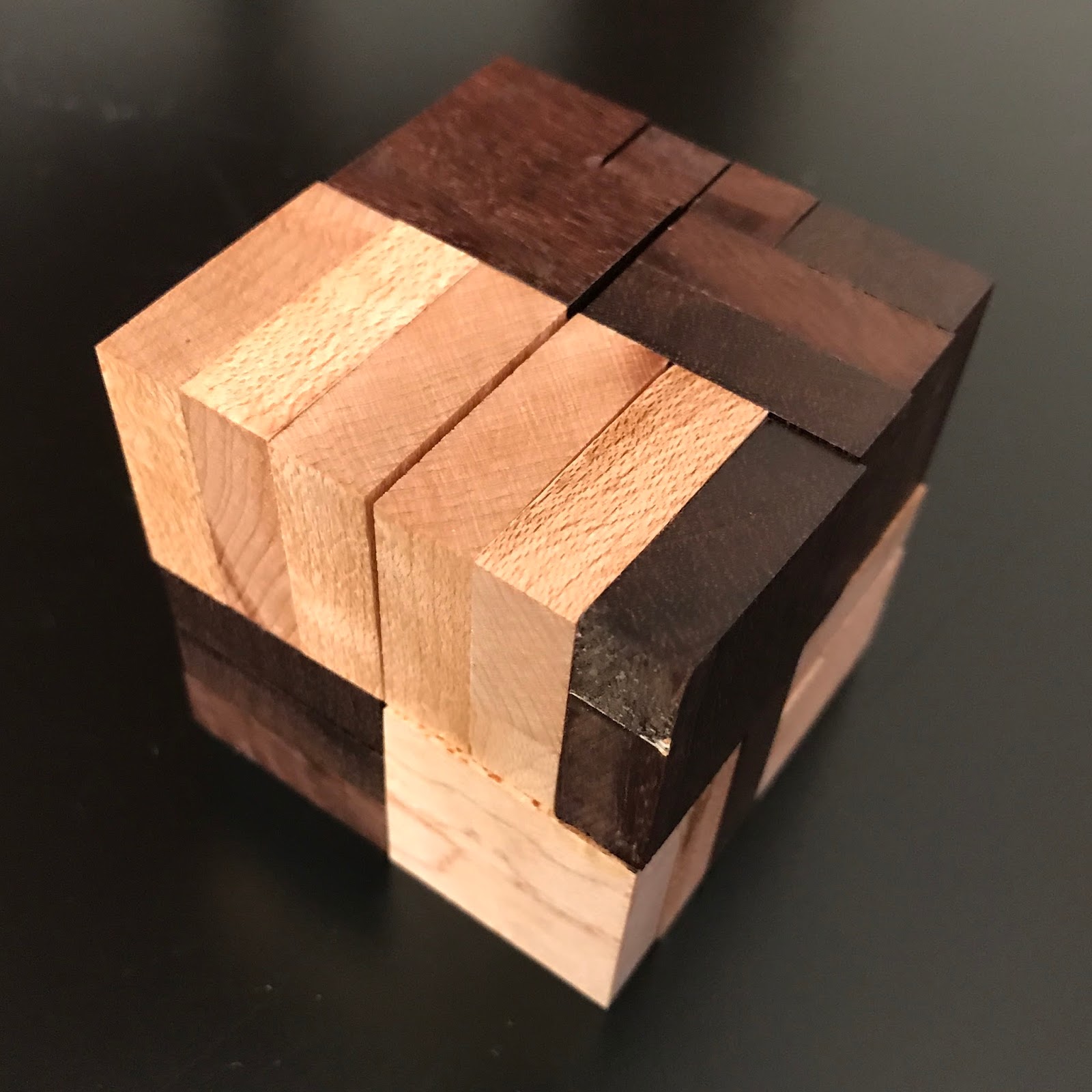 Jerry's Mechanical Puzzle & Brain Teaser Collection: Chequered Cube