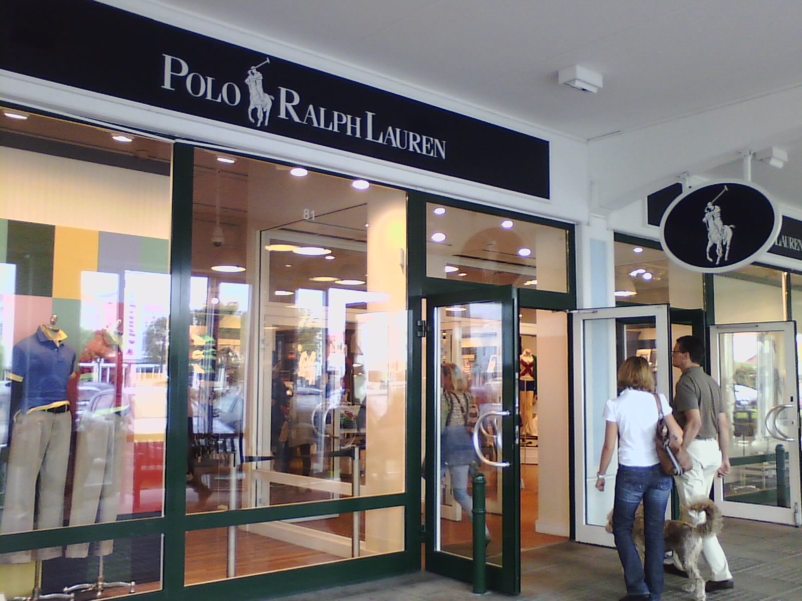 fashion for sunny: Designer Outlet Parndorf