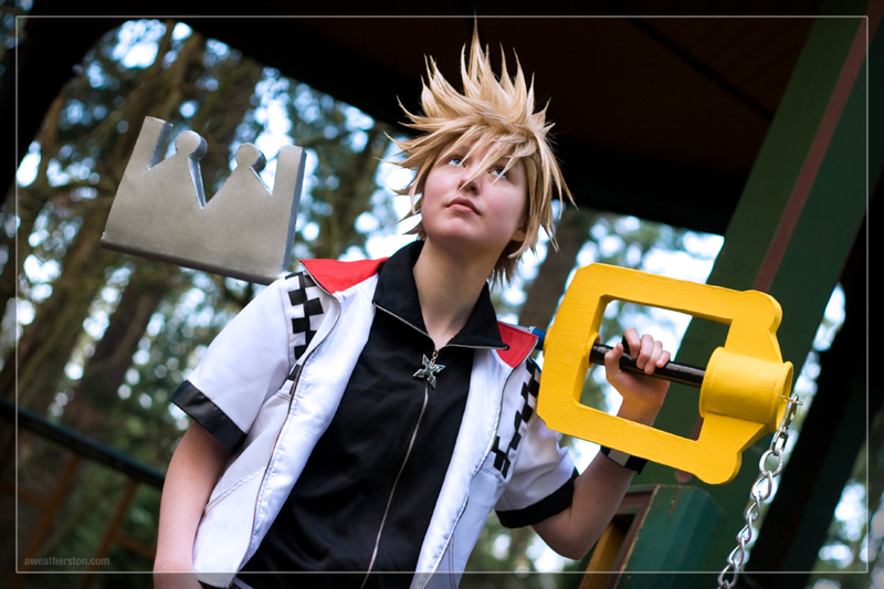 Otaku Nuts: Kingdom Hearts Cosplay- by Twinfools.