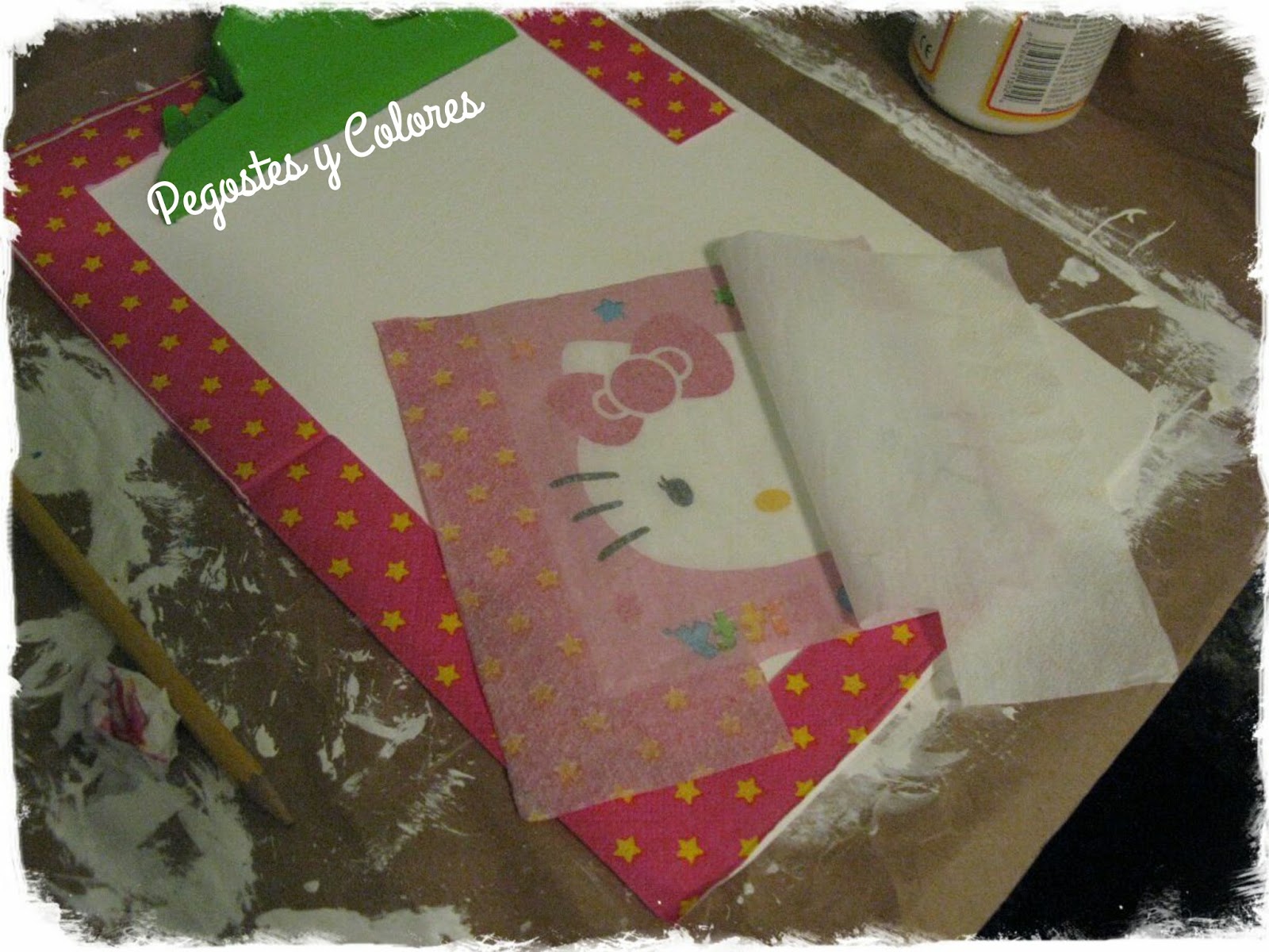 Pegostes y Colores: Clipboard con Decoupage de Hello Kitty