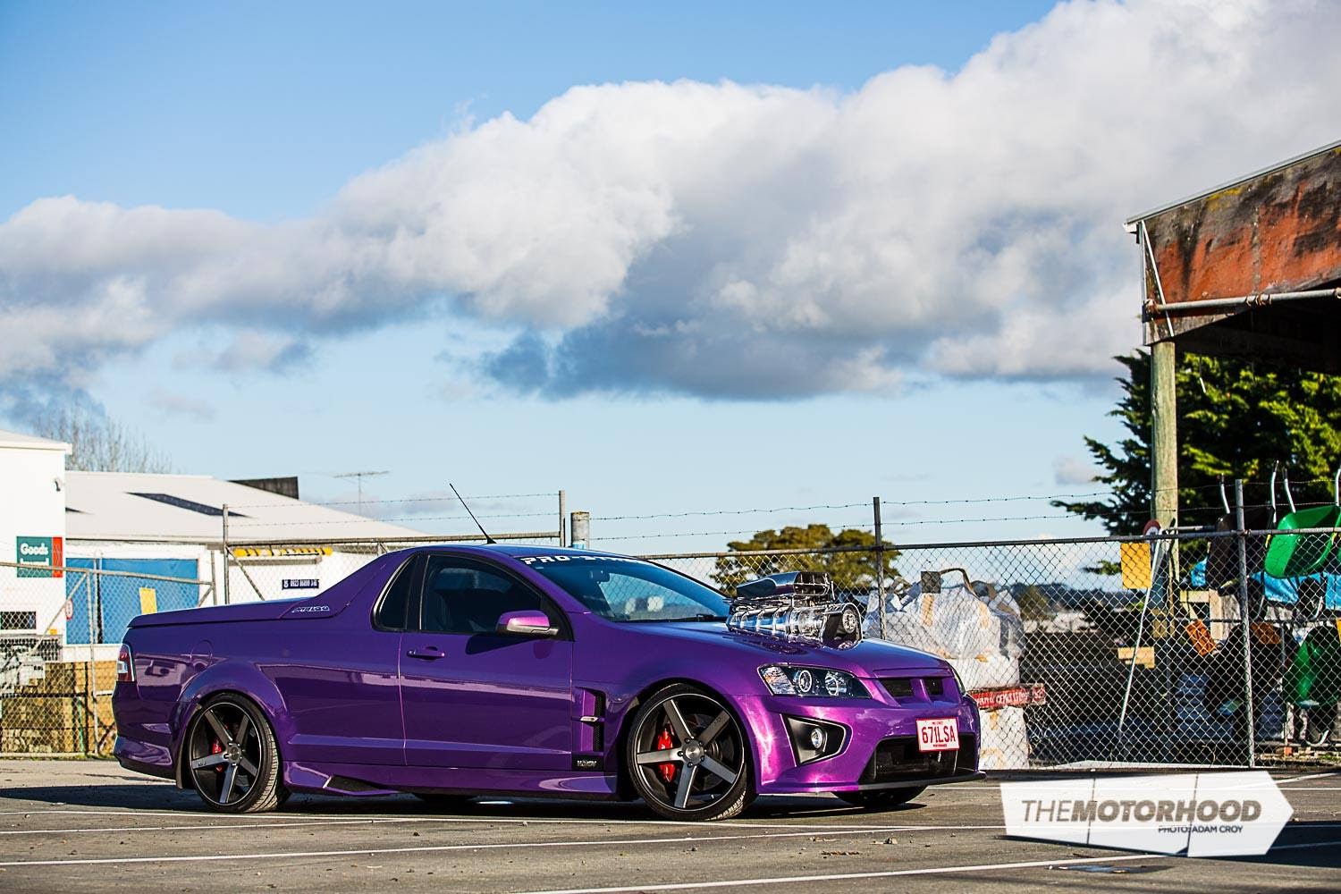 Cars Tuning Music: Vauxhall HSV Maloo