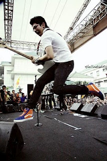 Azrie Blogku: Profil Derry Vierra