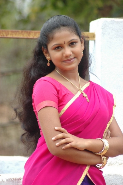 Manisha Jith Saree Photos Gallery