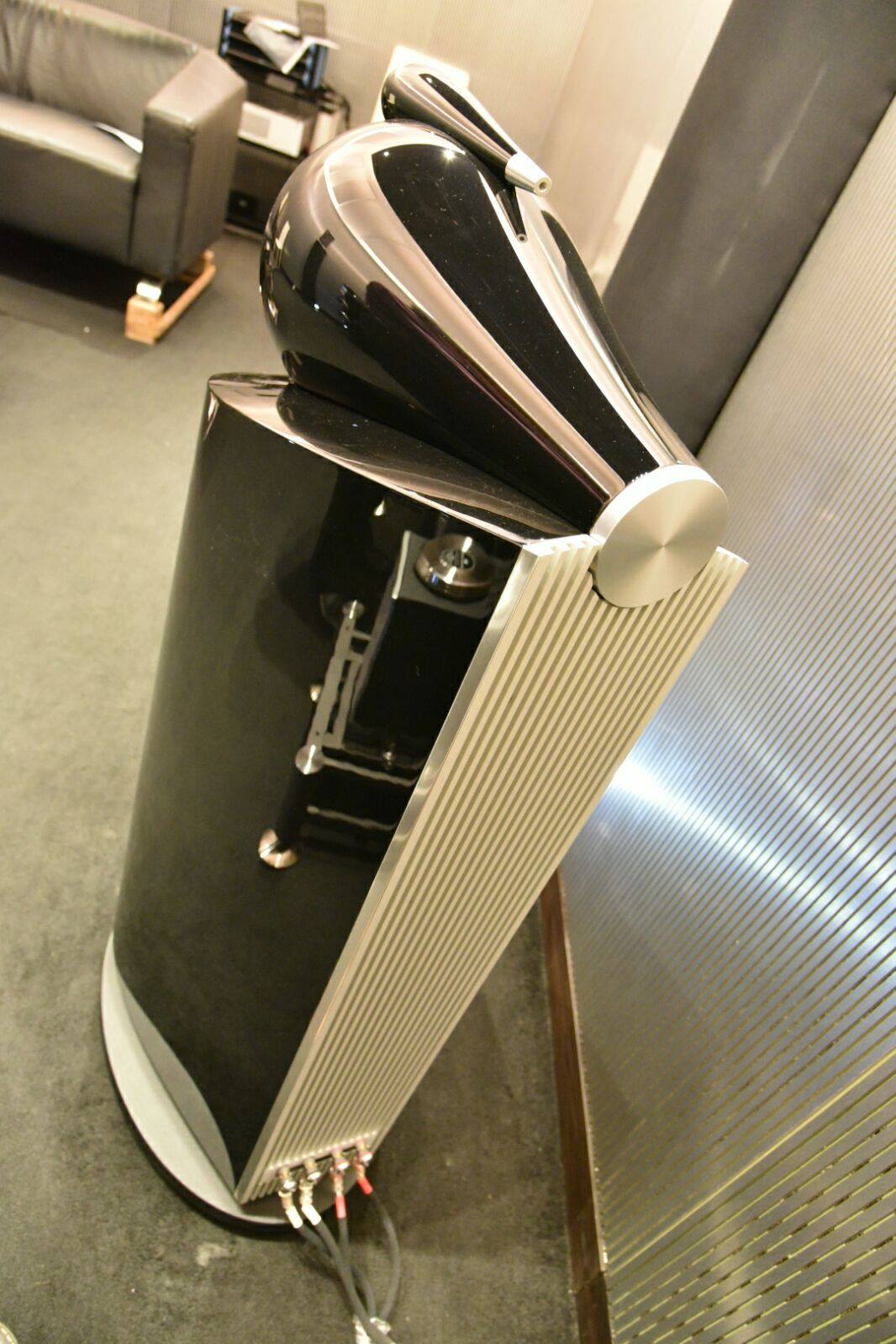 Wizard High-End Audio Blog: B&W 802 D3 at AudioVision India