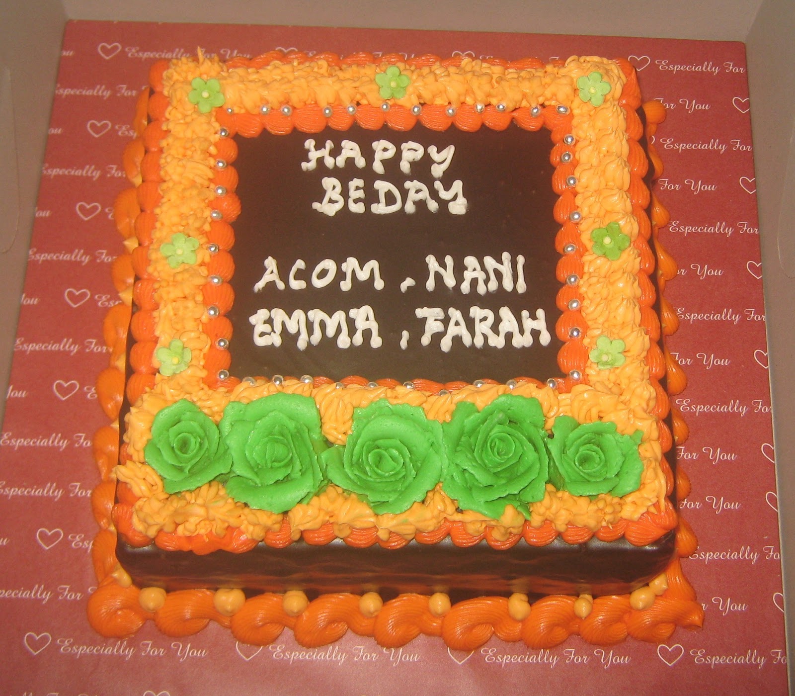 Noras Cake House Di Rawang. Tempahan Kek Coklat Moist Secara Online ...