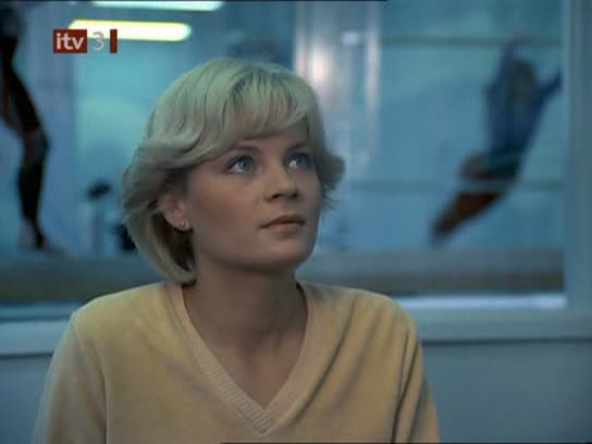 Zebradelic: Actress Jennifer Holmes