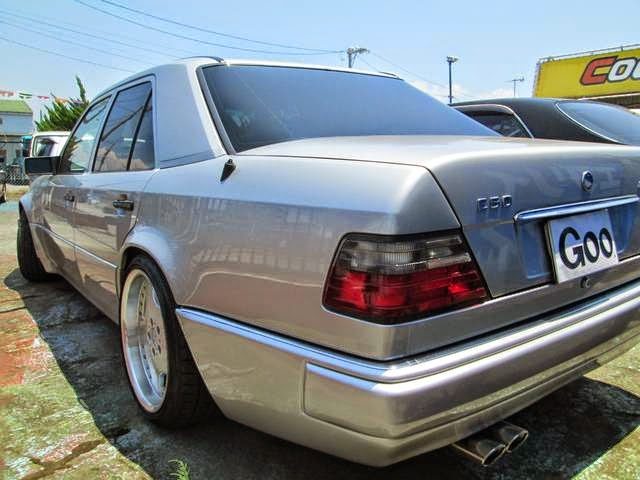 Mercedes-Benz W124 E500 with Recaro Classic C Seats | BENZTUNING