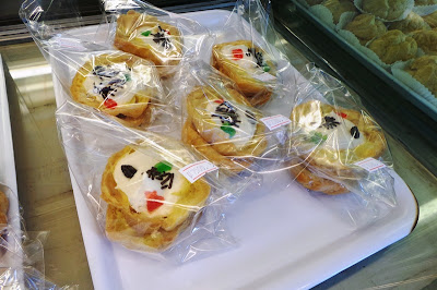 Soes Merdeka, Legenda Toko Soes di Bandung | Basilicha