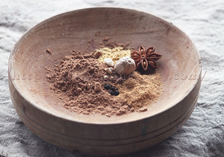 Ma poubelle est un Jardin: le Caroub, el kharoub dans tous ses états