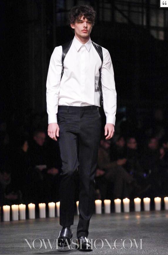 First Runway - men board: Andre Bona