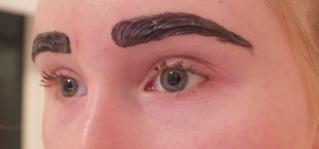 How I dye and shape my eyebrows at home