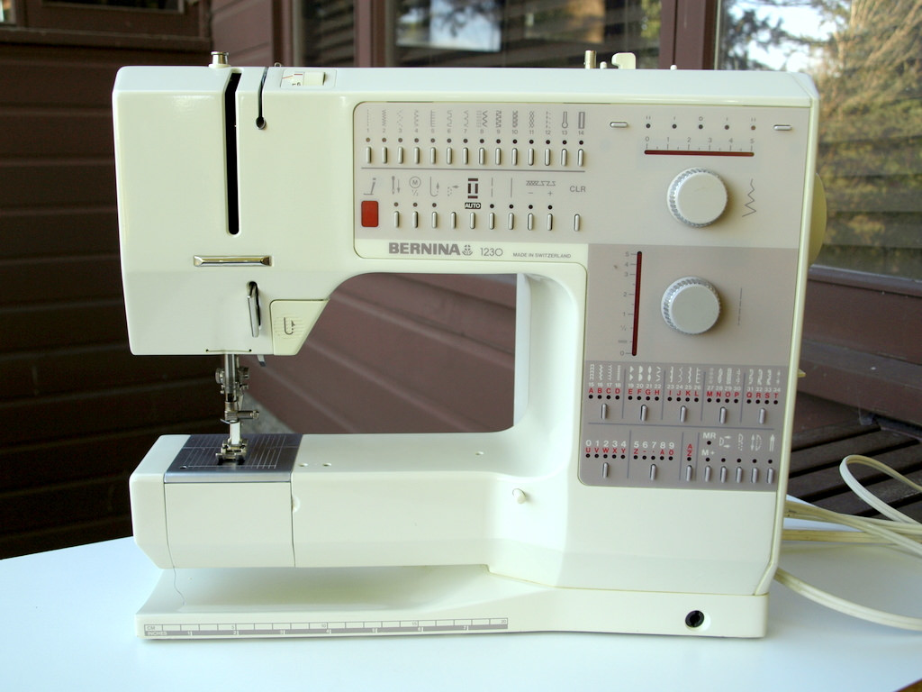 Tight Acres: Bernina 1230