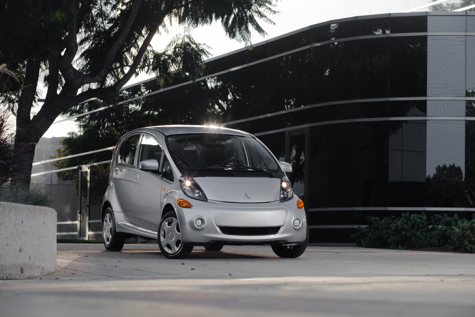 Eco Tech Planet: Green Car Guide