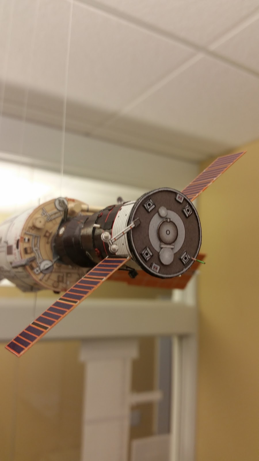 A"Mays"ing Papercraft: ISS Pioneers