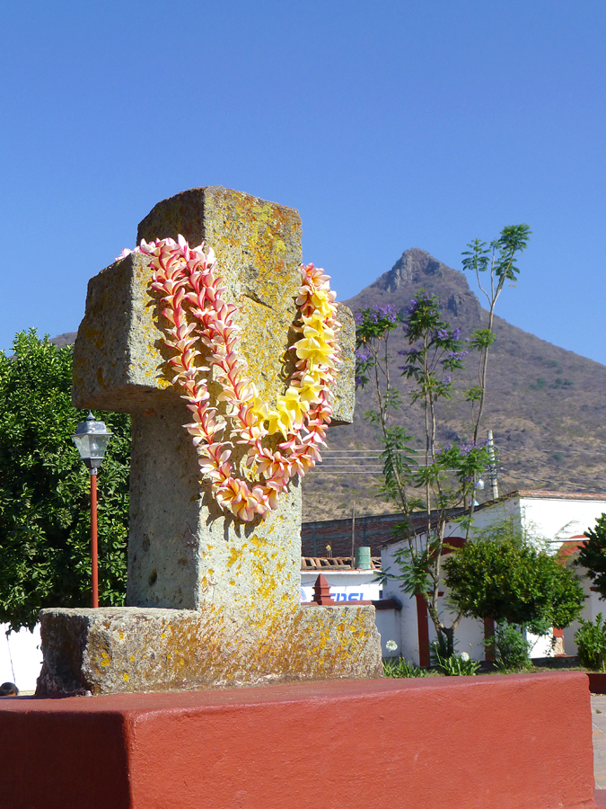 Oaxaca-The Year After: Lunes in Teotitlan del Valle cont....