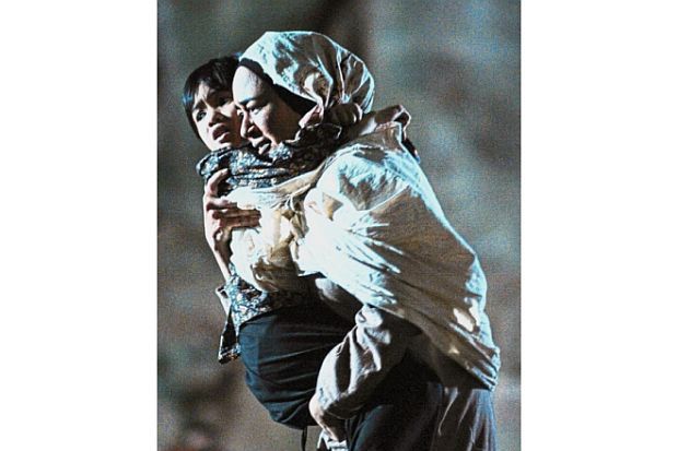 MOVIE REVIEW : MUNAFIK 2