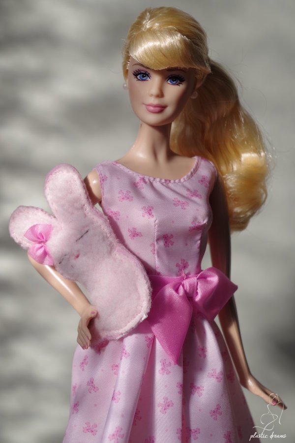 Plastic Dreams Dolls :: Barbie et miniatures: It's a Girl Barbie Doll