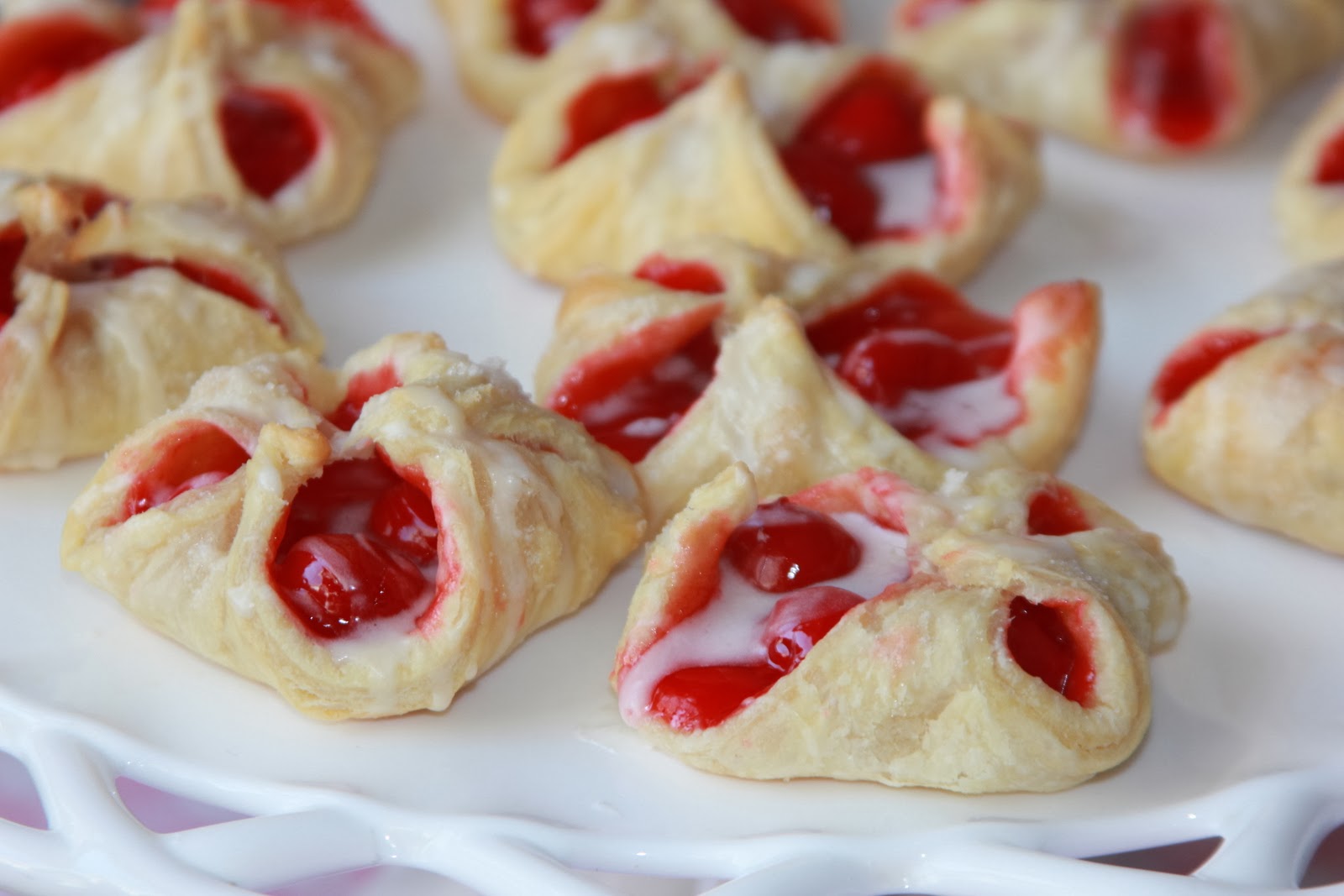 Punkie Pie's Place ...: Valentine's Day Cherry Pastries with Vanilla Glaze