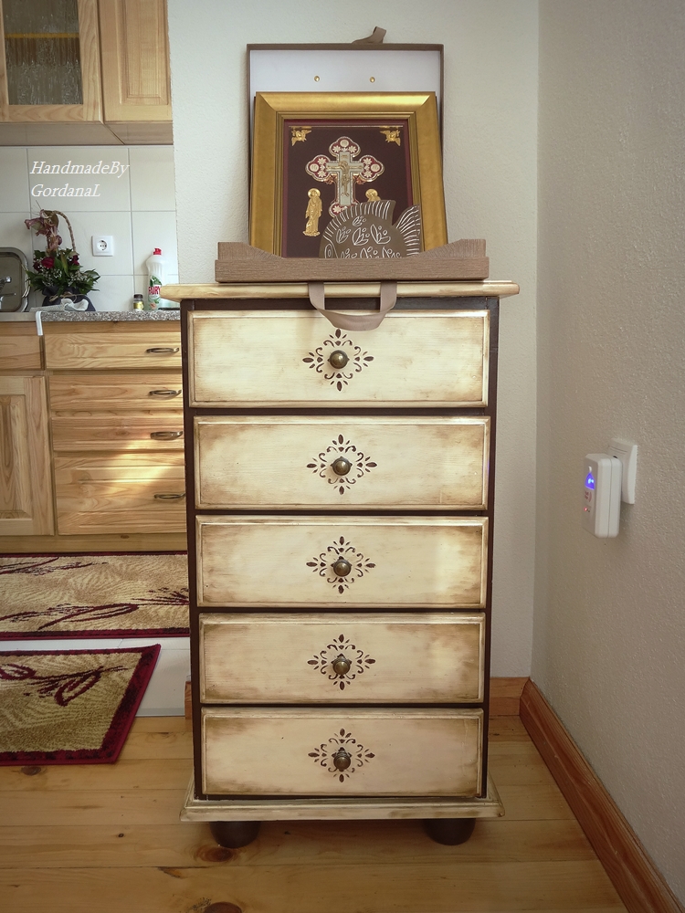 Handmade by GordanaL: Preuređenje stare komode - saradnja sa Decor in ...