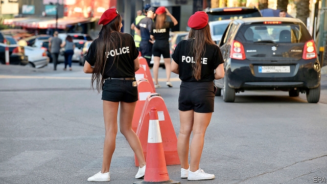 Police Woman In Lebanon Is Mandatory To Wear Short Shorts As Official ...