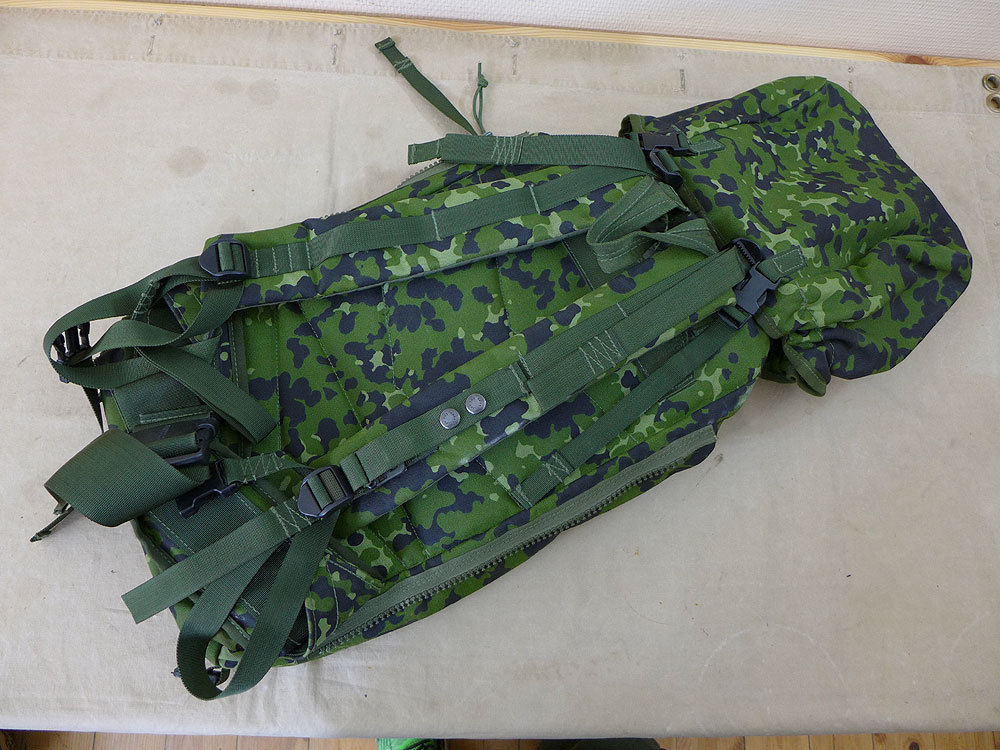 Webbingbabel: Danish Army Carl Gustav 84mm Ammunition M/96 Backpack
