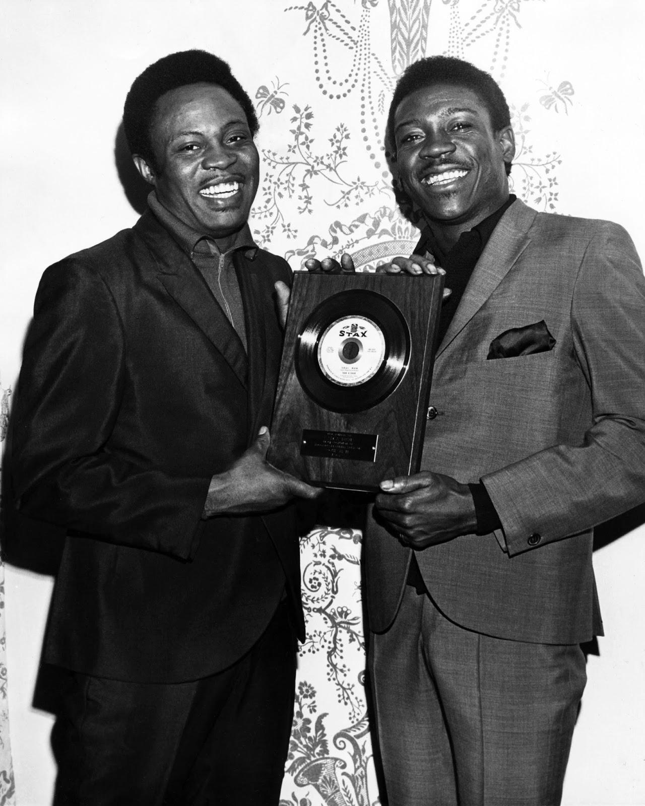 NOTICIAS Y EFEMERIDES MUSICALES Y DEL CINE: SAM & DAVE, UN 09 DE MAYO ...