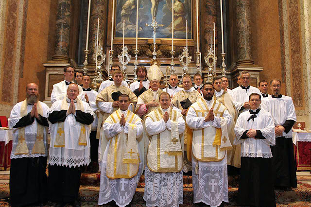 CATHOLICVS: Monseñor Guido Pozzo confiere el sacramento del Orden ...