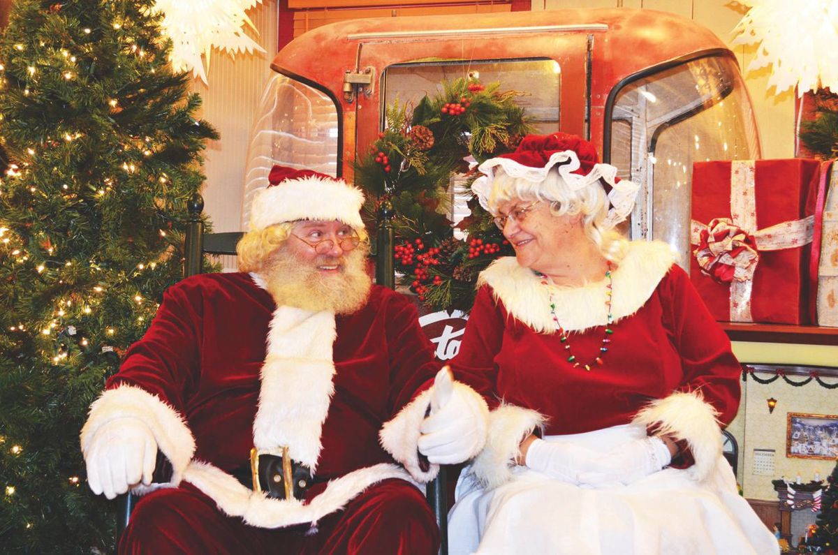 MR AND MRS SANTA CLAUS photos-wallpapers | the fun bank