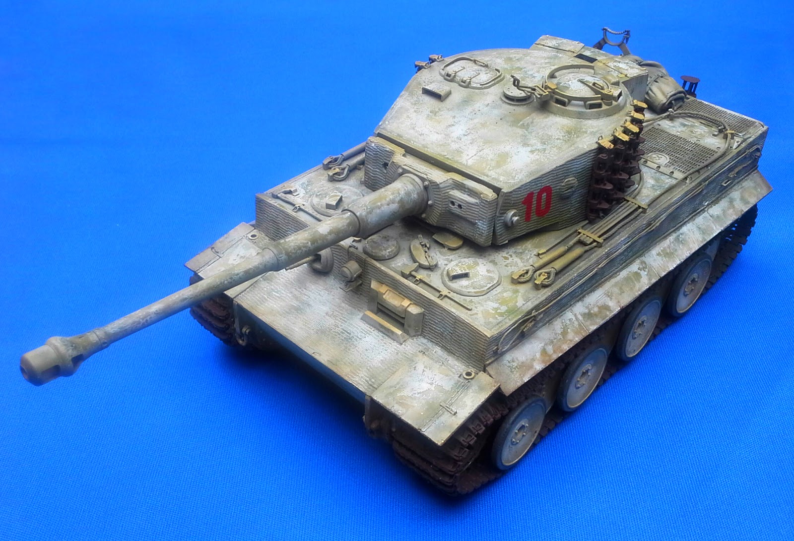 Scratchie's Models World: Tiger I Mid Production - Winter camo painted