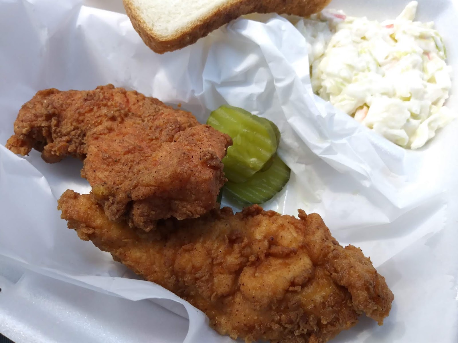 FRIED CHICKEN LIPS: The Flaming Rooster Spicy Chicken & Fish