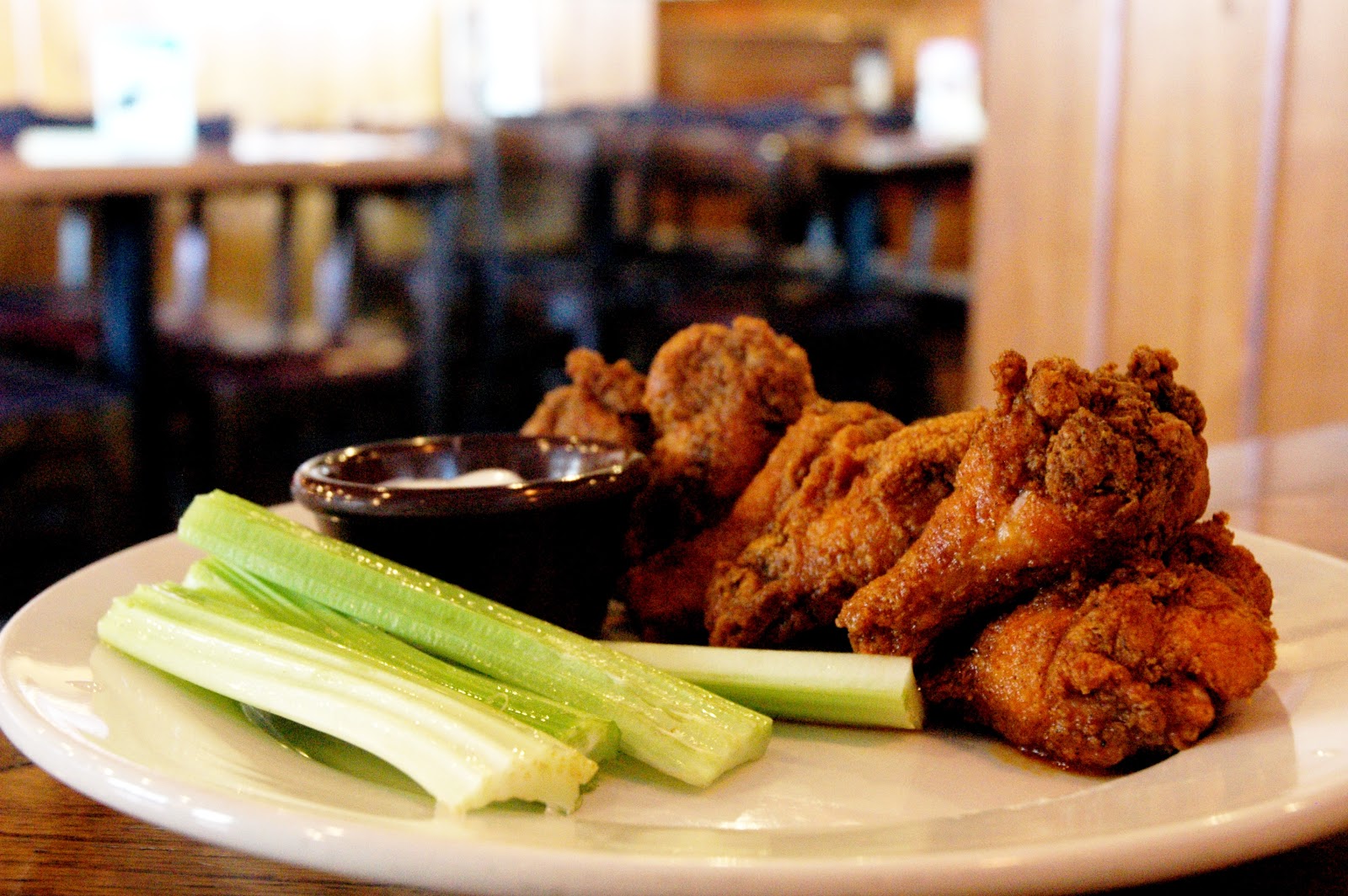 DUDE FOR FOOD: A Steak and Chicken Lunch at Outback Steakhouse