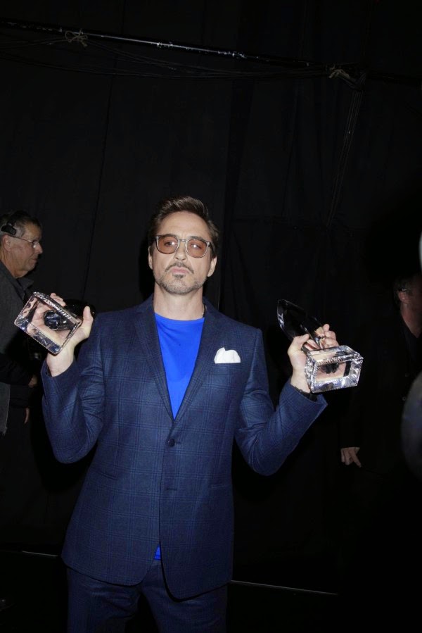 Robert Downey Jr Wins Two Awards At People's Choice Awards 2015 ...