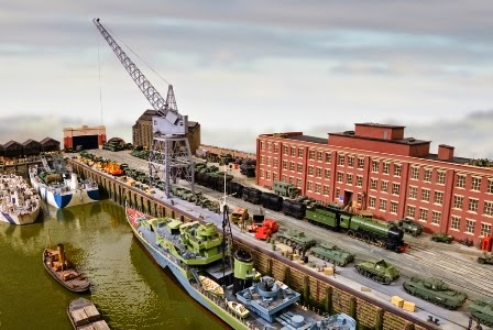 .Downloadable Model Railway Kits: HM Dockyard 6