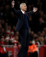 Fern Mc Costigan: Father Christmas Arsene Wegner’s Delivering Joy to ...