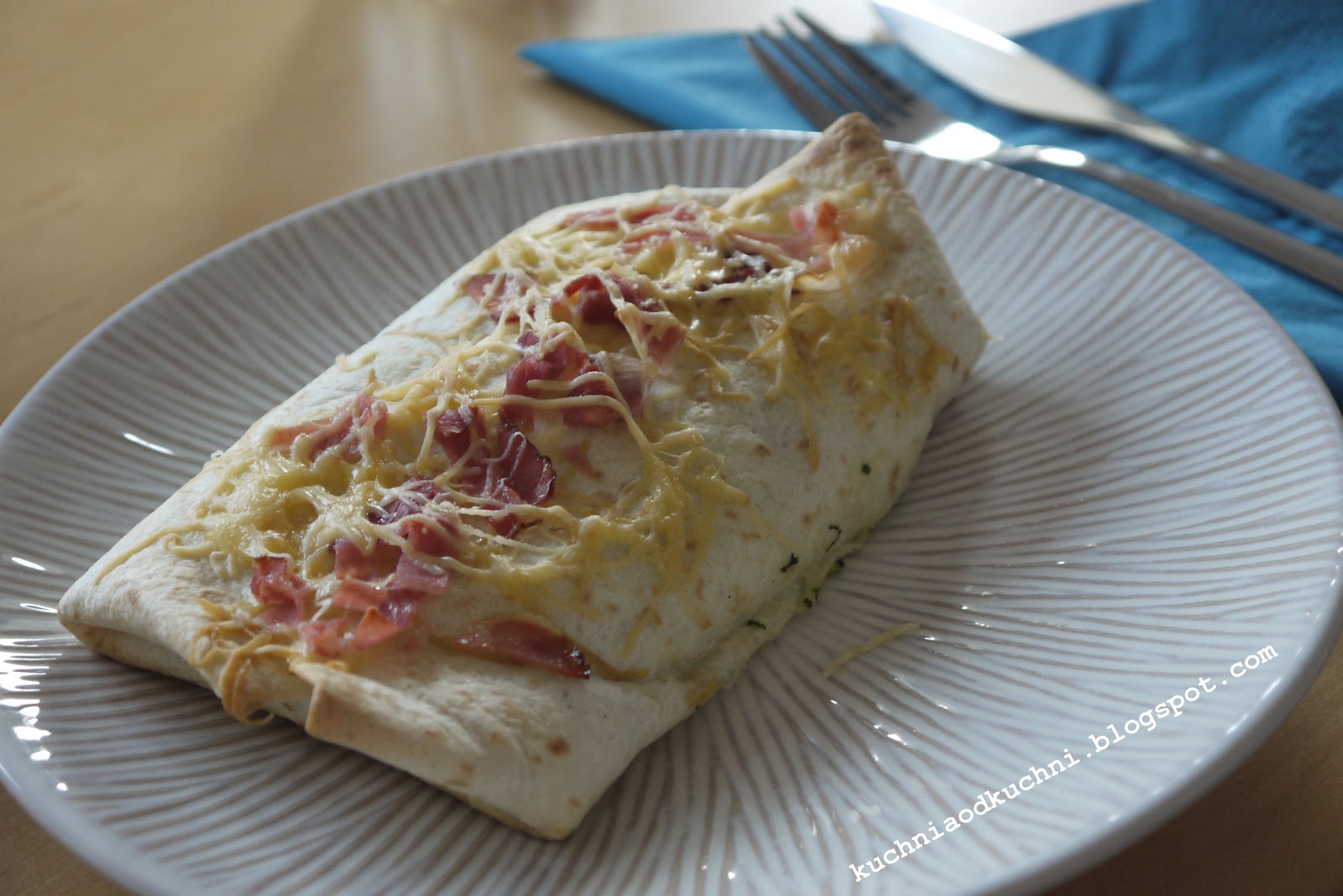 kuchniaodkuchni: TORTILLA ZE SZPINAKIEM I KURCZAKIEM /w beciku/