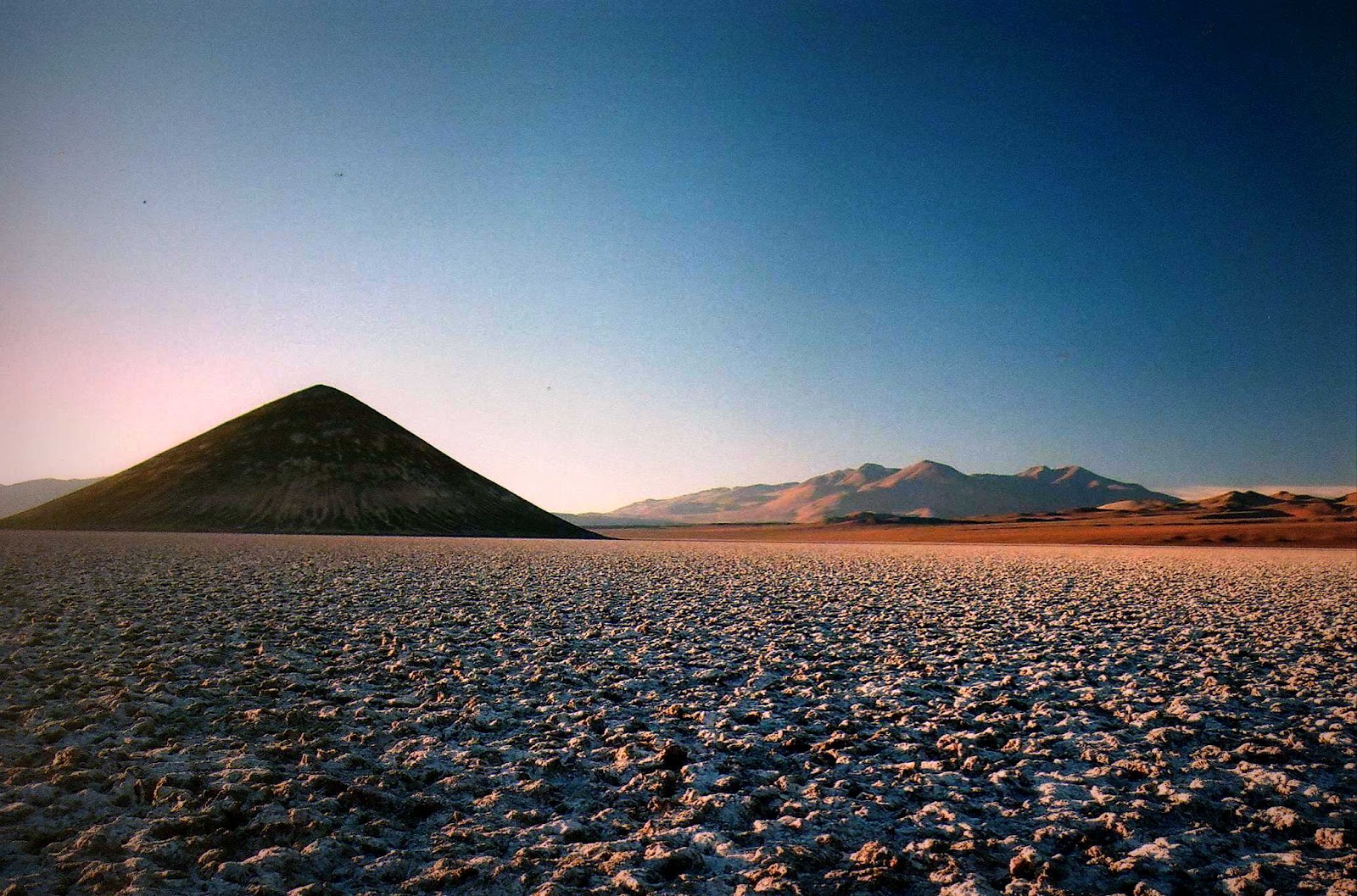 CERCANORTE: El Cono de Arita, Salar de Arizaro, Salta, Argentina