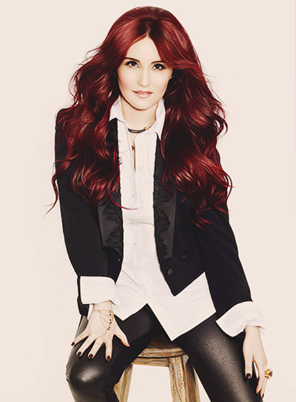 Extranjeras: Dulce María Chega Mais Realista e Glamourosa Para Seu Novo ...