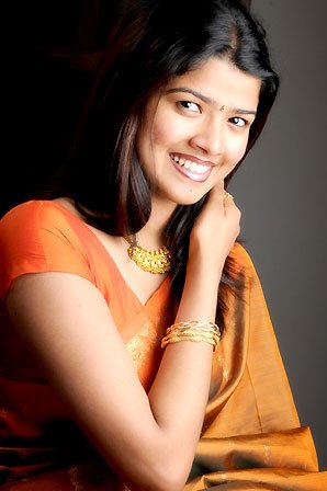 Singer Amrita Bala Celebrity Pictures | CelebritiesCouples