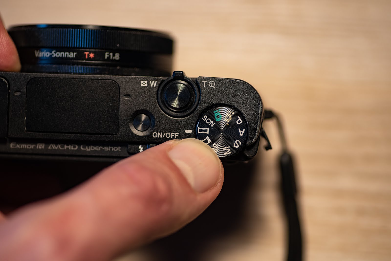 Sony RX100 M3: How to shoot Panorama pictures in camera with ...