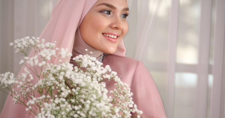 Tampil Elegan di Hari Raya Dengan Koleksi Ria Miranda