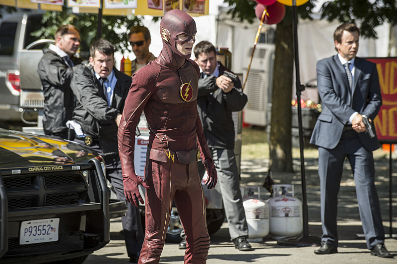 SNEAK PEEK : "The Flash" - More Season Two Footage